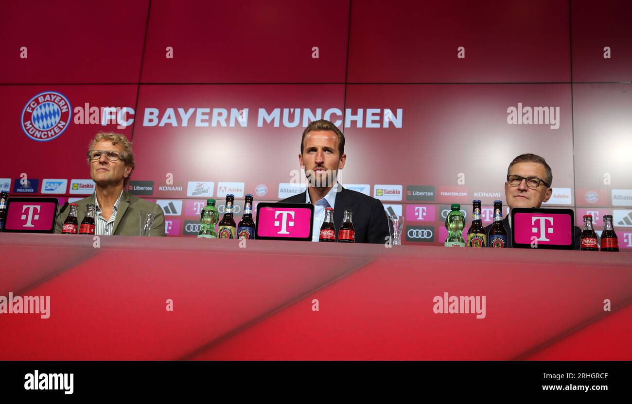 Harry kane bayern signing hi-res stock photography and images - Alamy