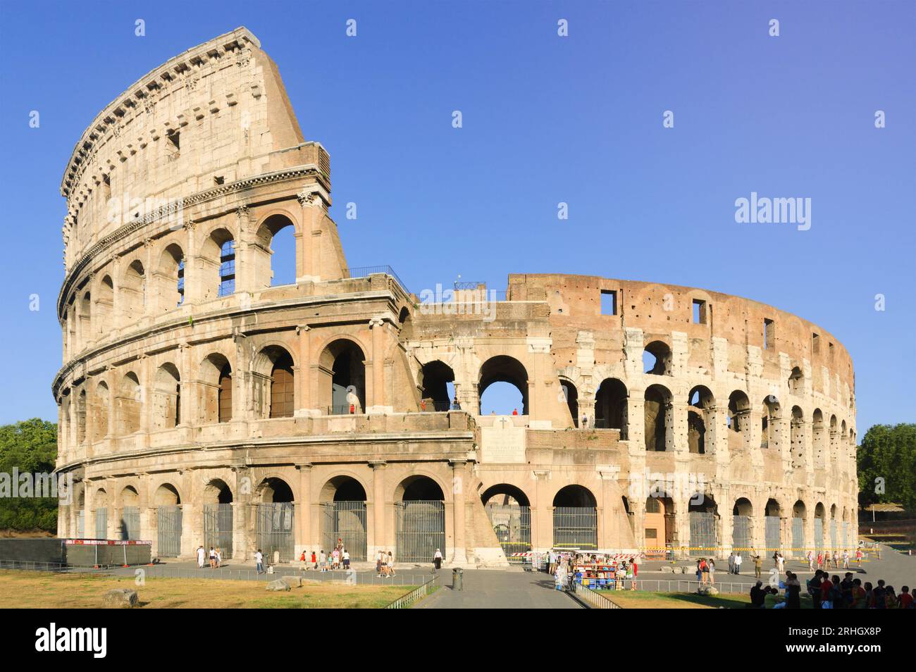 Front view of the Colosseum in Rome Stock Photo - Alamy