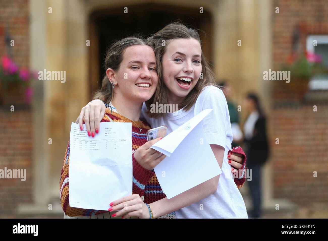 Birmingham, UK. 17th Aug, 2023. Students from King Edward VI High ...