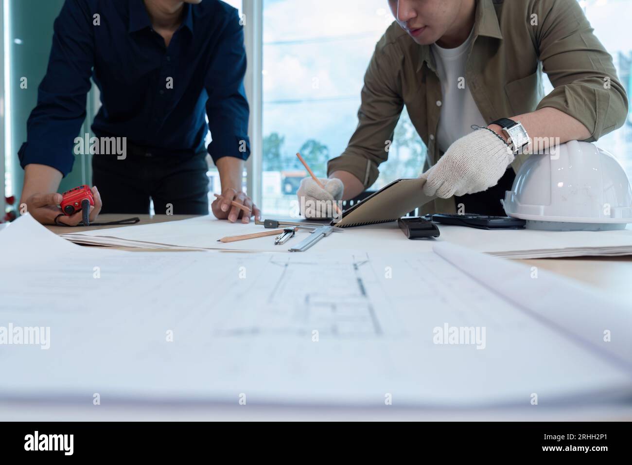 Civil engineer drawing hi-res stock photography and images - Alamy