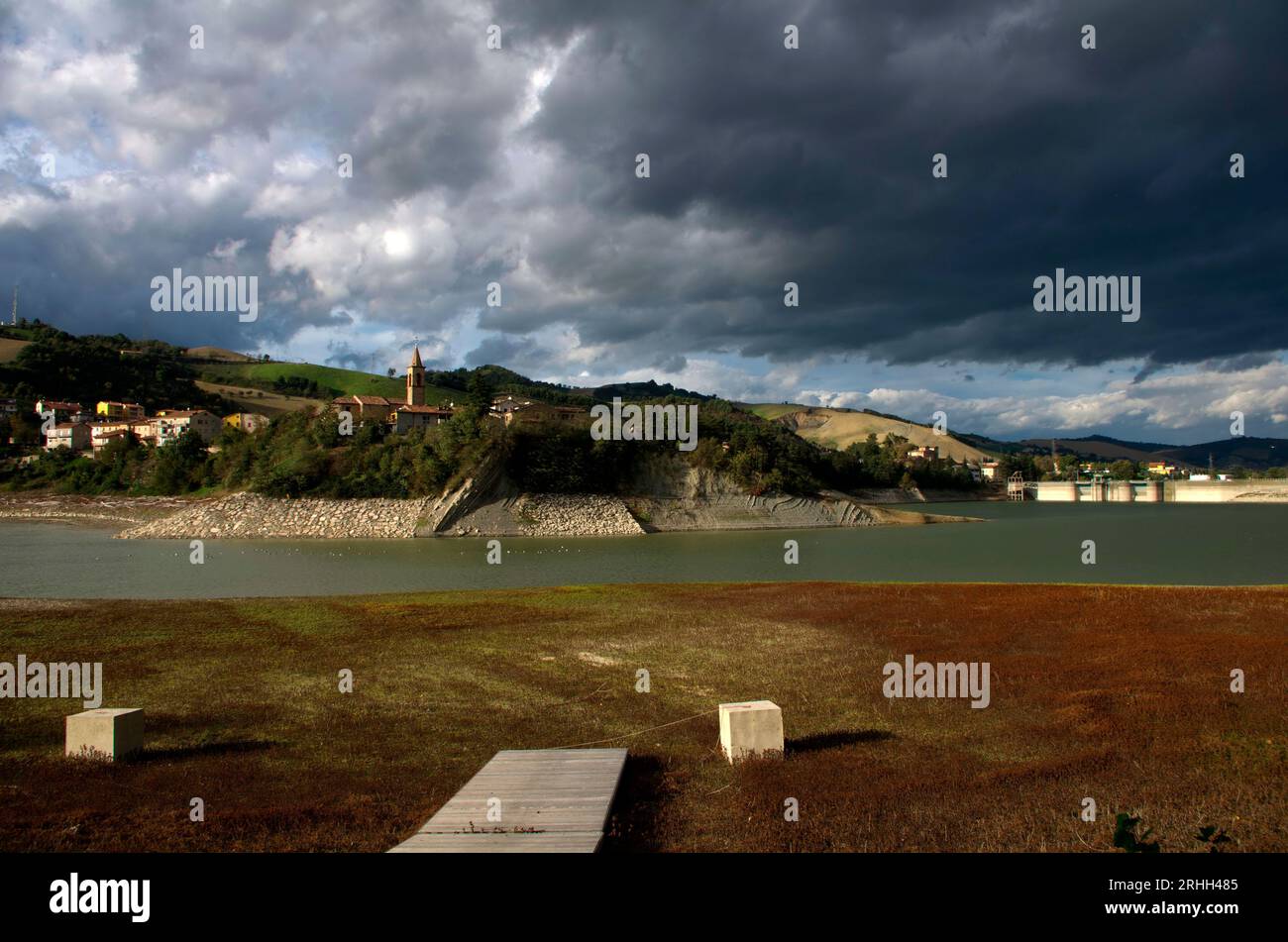 La collina è panoramica hi-res stock photography and images - Alamy