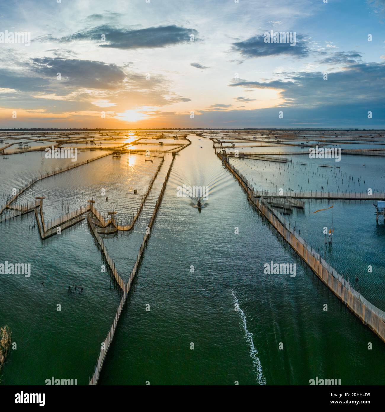 Scenery of Tam Giang Lagoon, Hue, Vietnam at dawn Stock Photo - Alamy