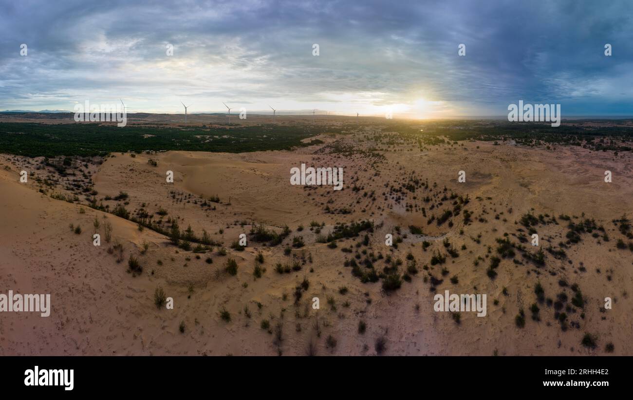 Hill scene hi-res stock photography and images - Alamy