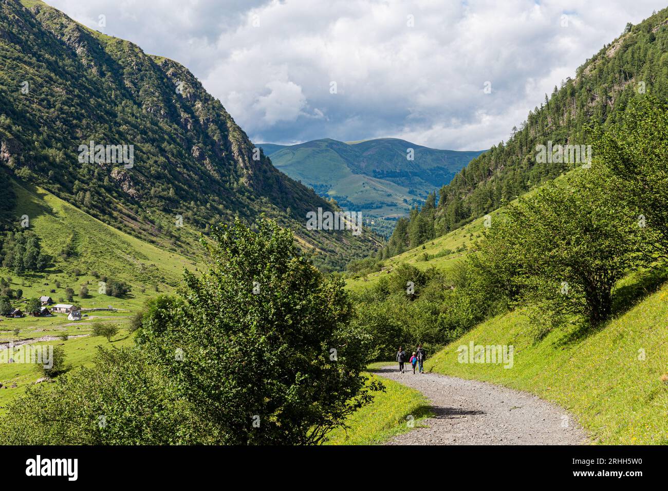 Pyrenees landscape hi-res stock photography and images - Alamy