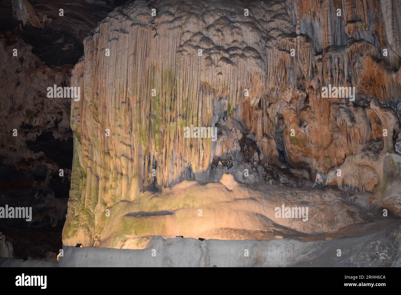 Images of the inside of the Cango Caves in Oudsthoorn in th e western ...