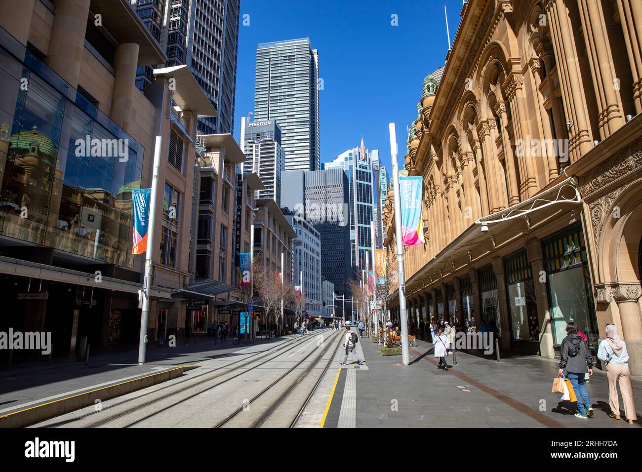 Victoria street sydney hi-res stock photography and images - Alamy