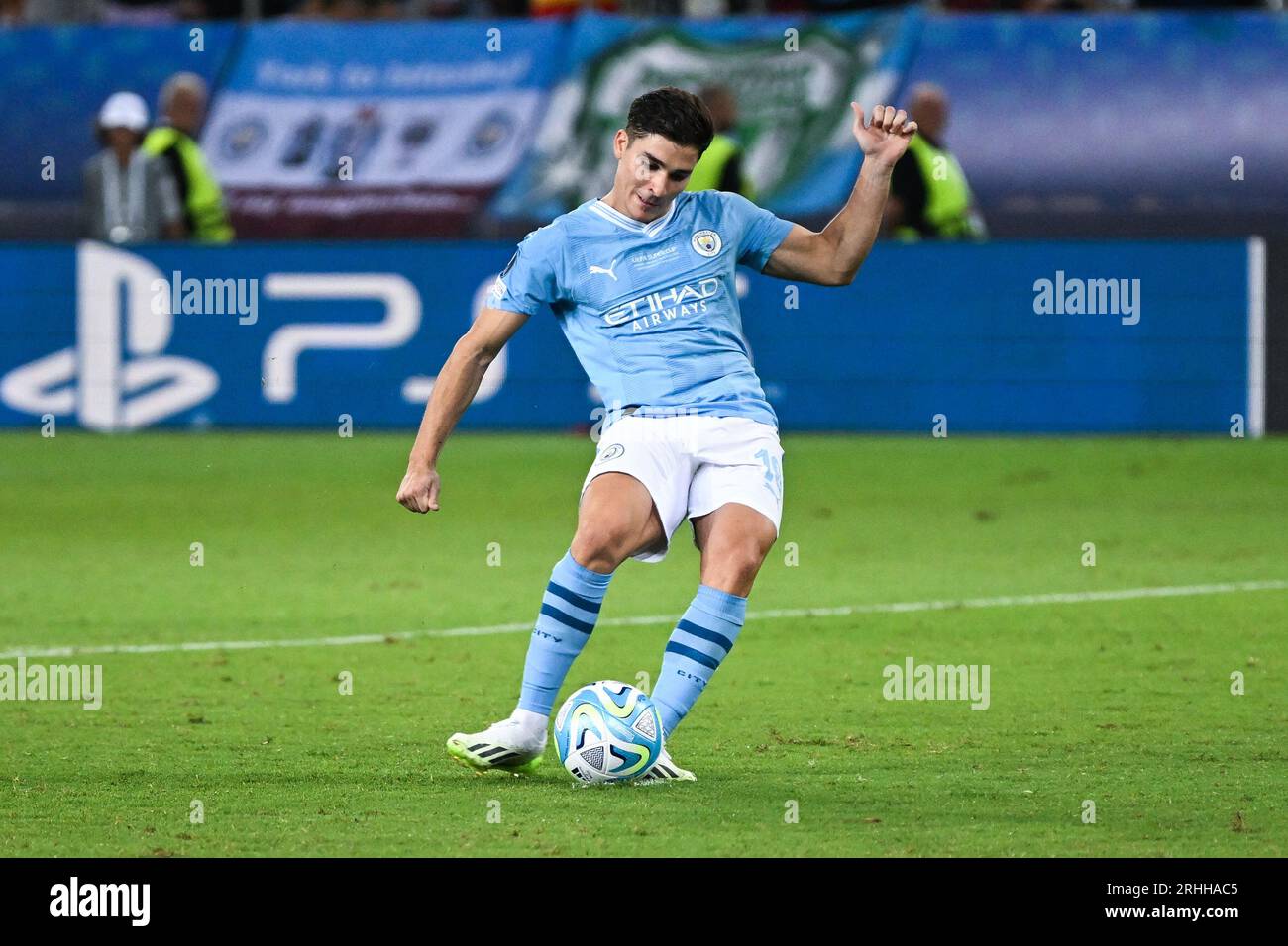 Julian alvarez manchester city 2023 hi-res stock photography and images ...