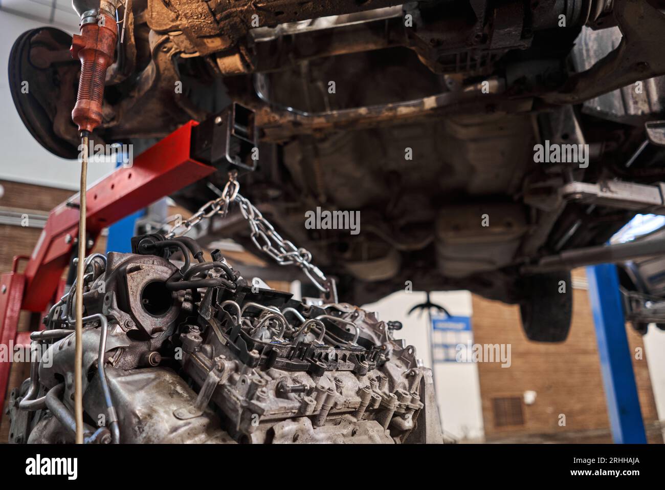 Crane car engine block hi-res stock photography and images - Alamy