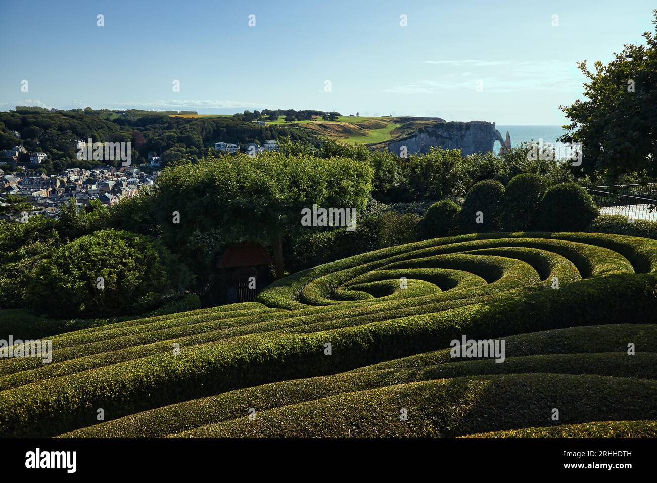 Etretat gardens cliff side view Stock Photo - Alamy
