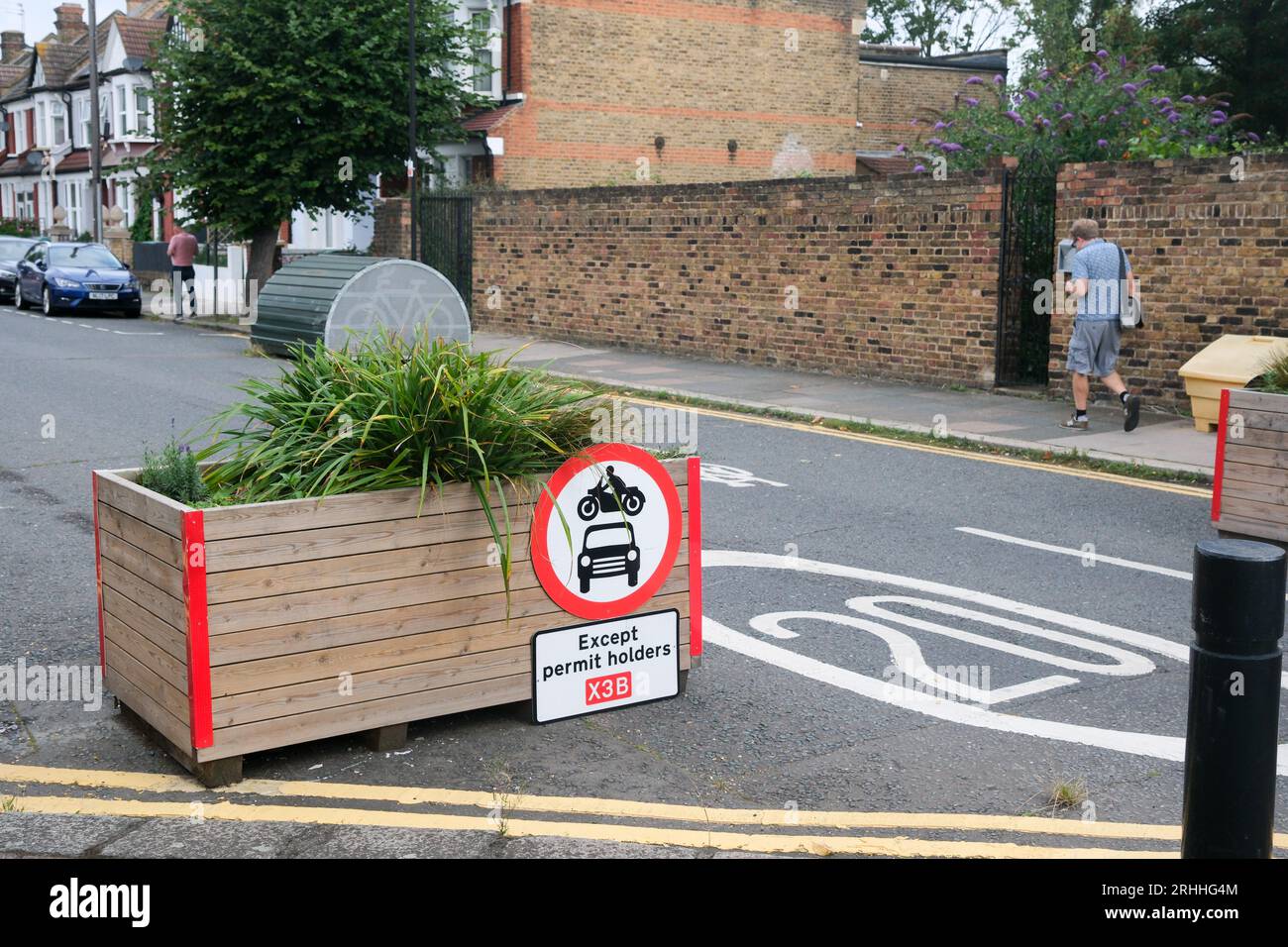 London, UK. 17th Aug 2023. Opposition to LTN's [Low Traffic ...