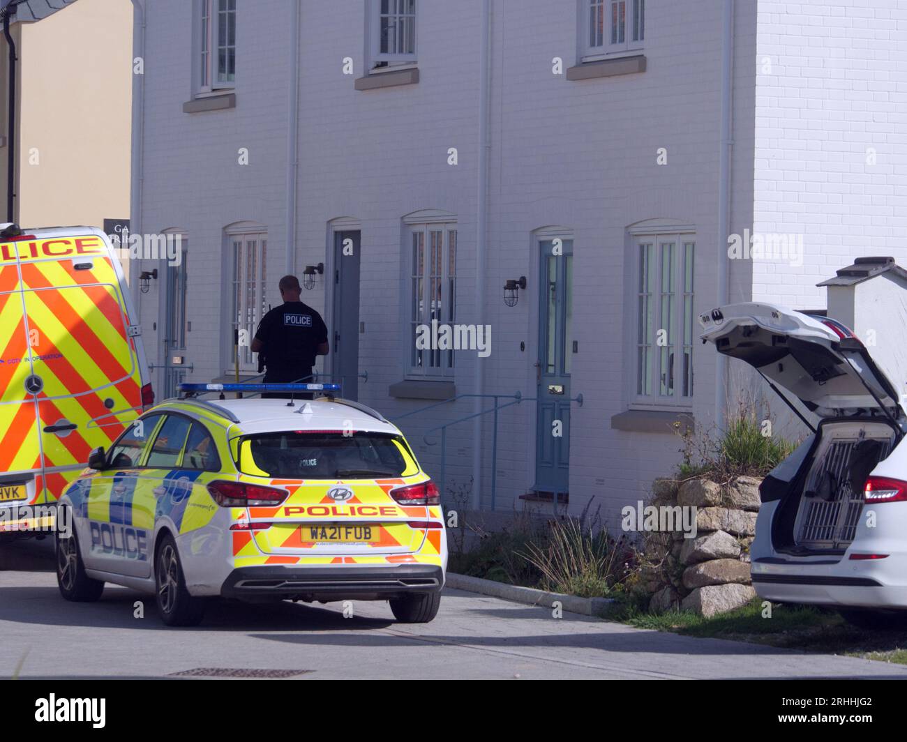 Devon and cornwall police drug raid hi-res stock photography and images ...