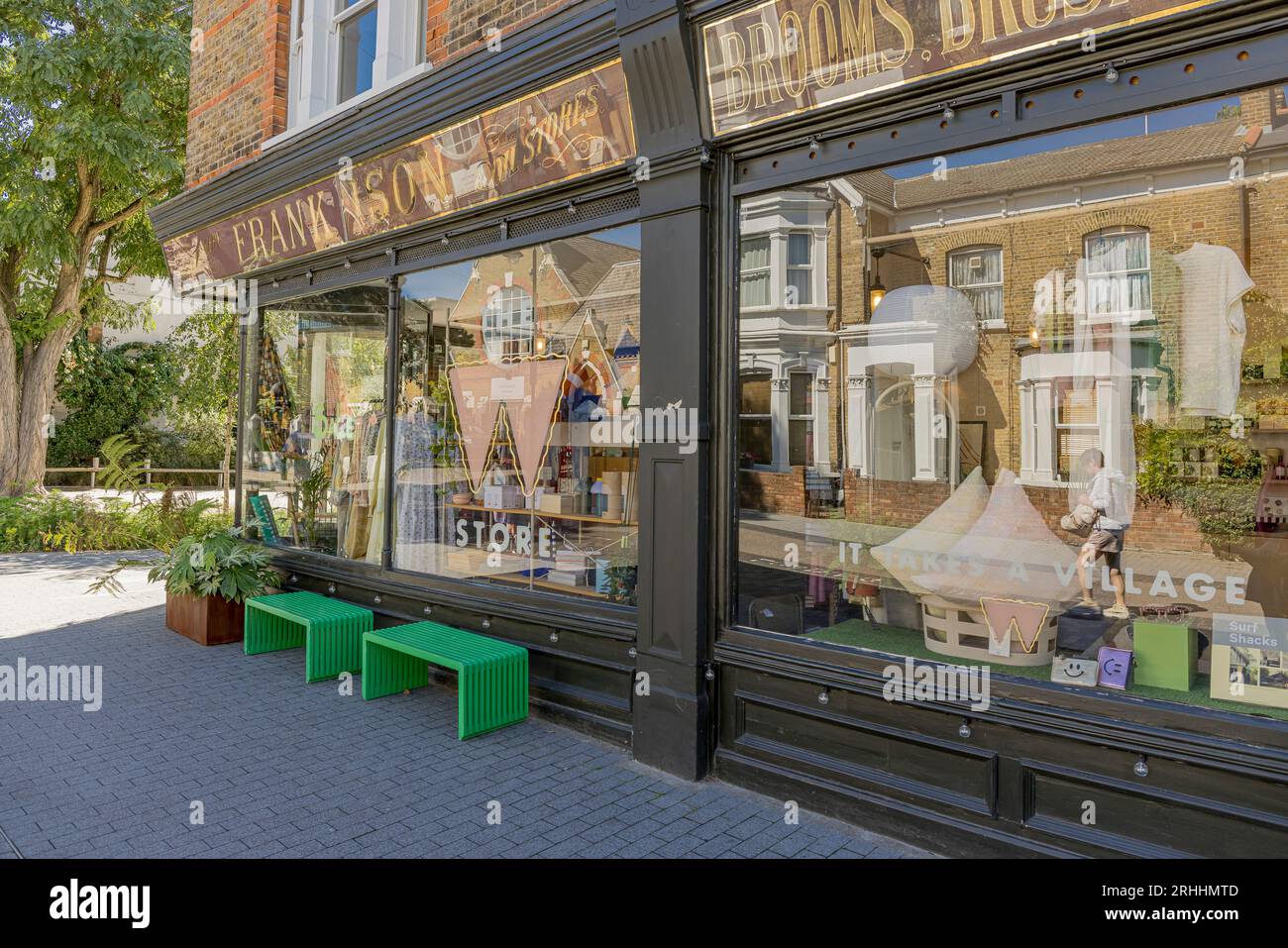 William morris street art hi-res stock photography and images - Alamy