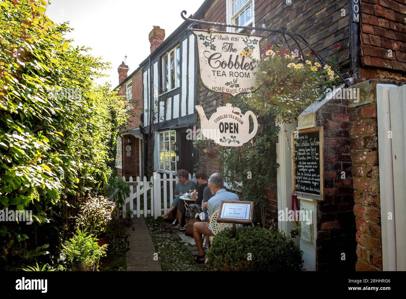 Rye, August 15th 2023: The Cobbles tea room in Mermaid Passage Stock ...