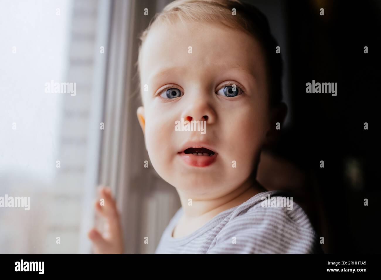 Child abuse sad face window hi-res stock photography and images - Alamy