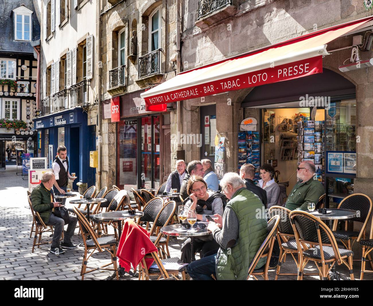 French Cafe Bar Restaurant Old Quimper, alfresco visitors enjoying ...
