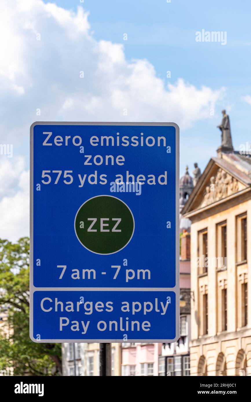 Zez warning sign hi-res stock photography and images - Alamy