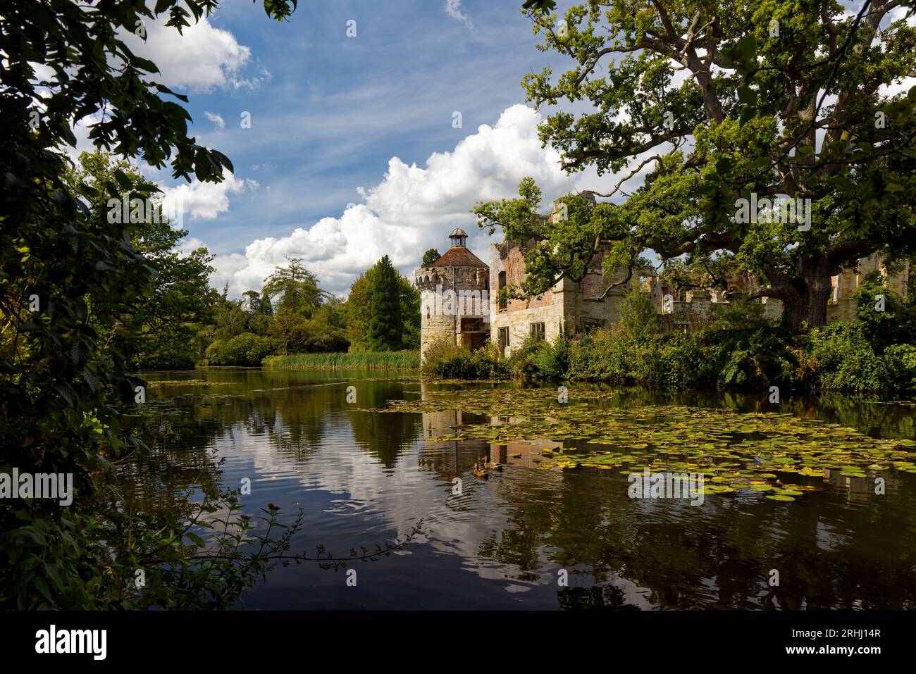 Scotney Castle Lamberhurst Kent England UK Stock Photo - Alamy