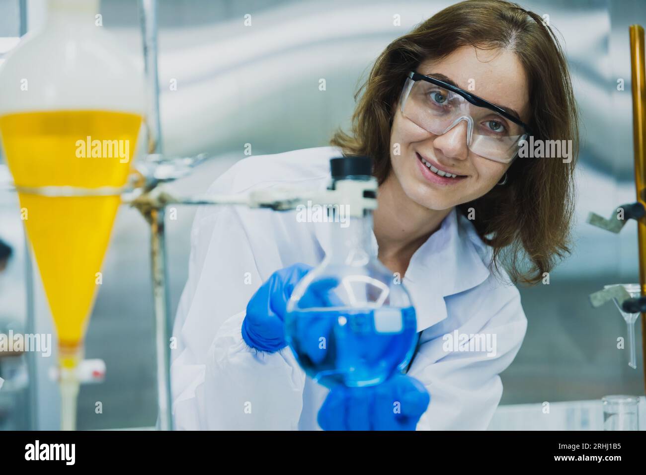 Engineer working in hospital hi-res stock photography and images - Alamy