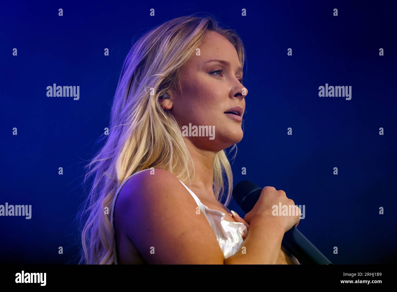We Are Fabuloso, Preston Park, Brighton, East Sussex, UK. Zara Larsson ...