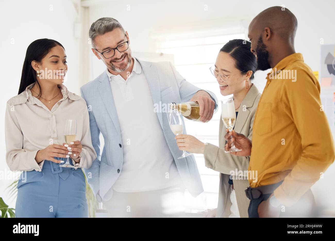 Winner drinking champagne hi-res stock photography and images - Alamy