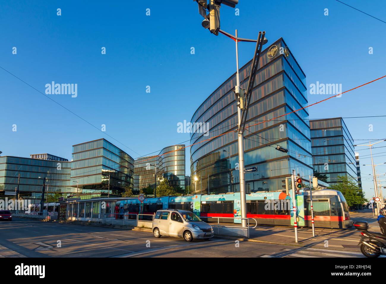 Vienna: Erste Campus office building complex in 10. Favoriten, Wien ...