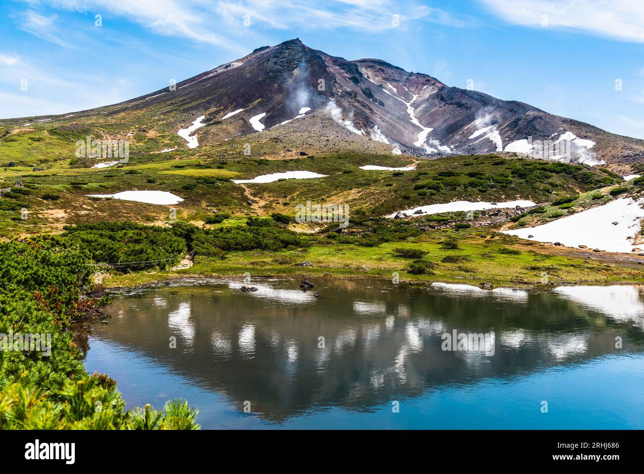 Mount Asiahidake, Daisetsuzan National Park,viewed from Meoto Pond Stock Photo - Alamy