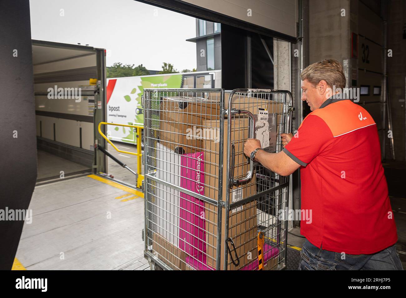 Remorques deux etages hi-res stock photography and images - Alamy