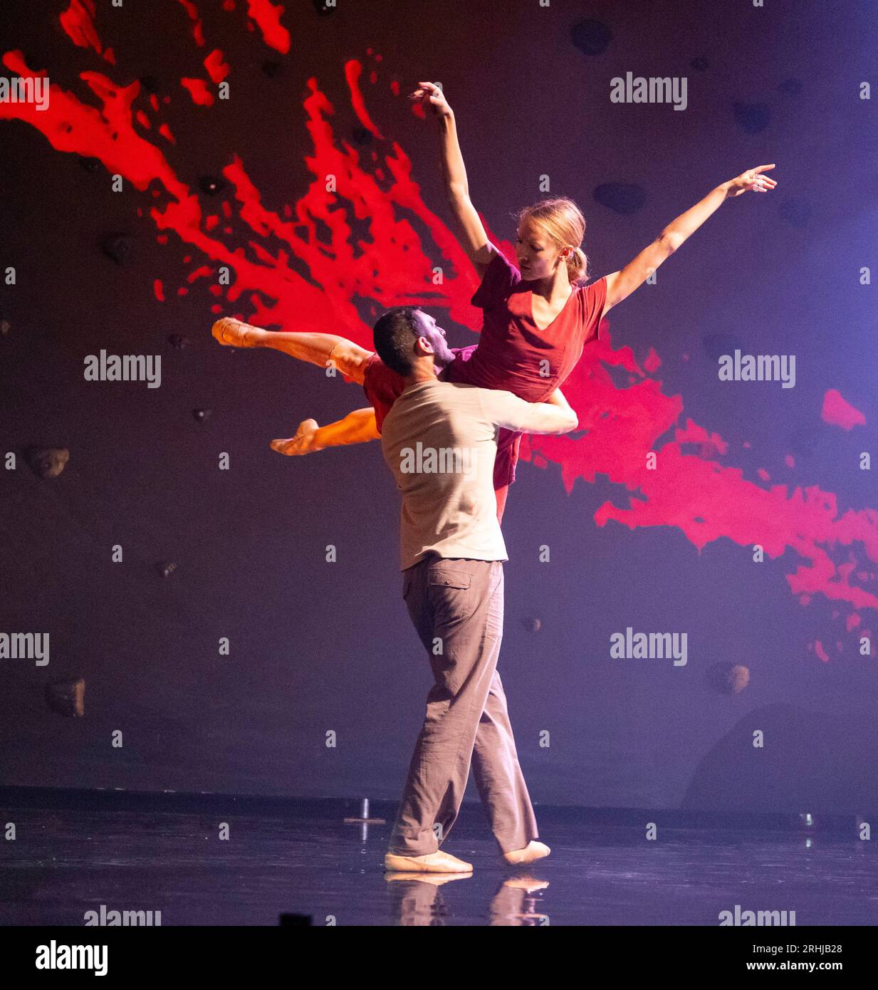 International city of dance hi-res stock photography and images - Alamy