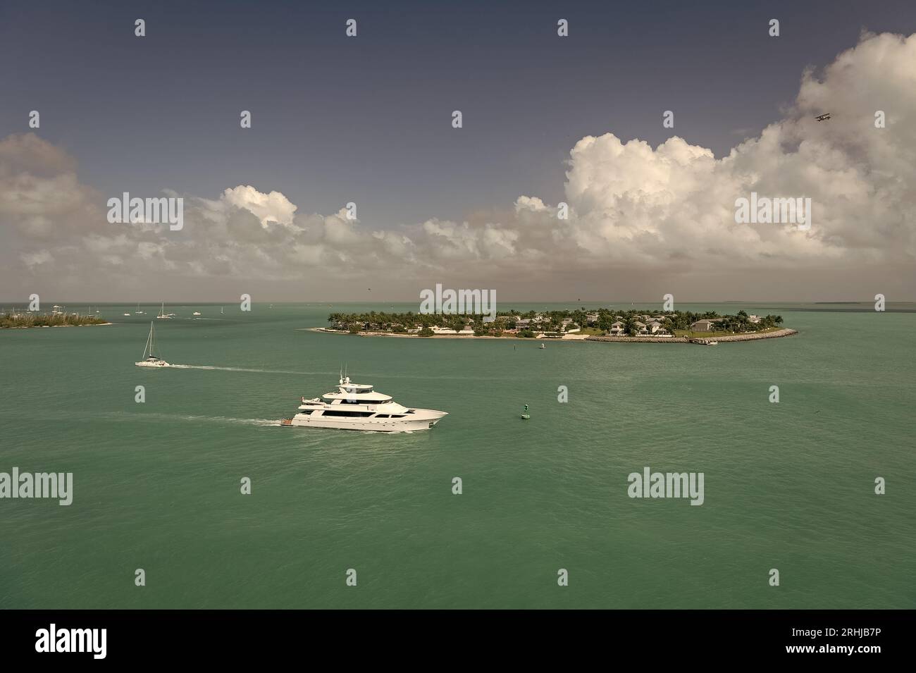 destination point of seaside island panoramic view. photo of ...