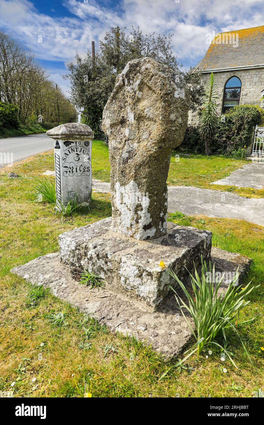 Old english road signs hi-res stock photography and images - Alamy