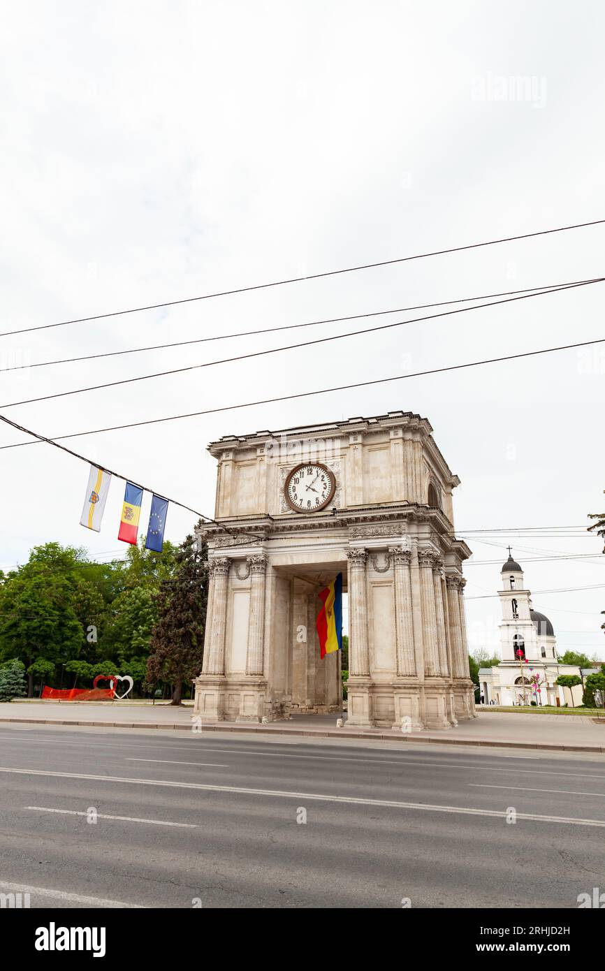 Triumphal arch in the center of Chisinau, Moldova Stock Photo - Alamy