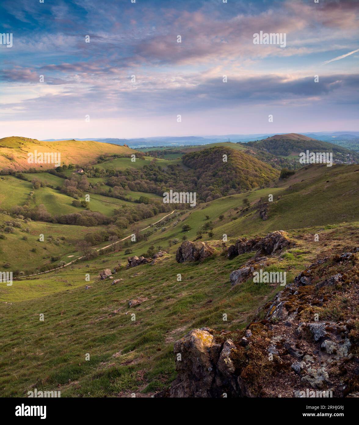 Beautiful and dramatic countryside in The Shropshire Hills aonb, Church ...