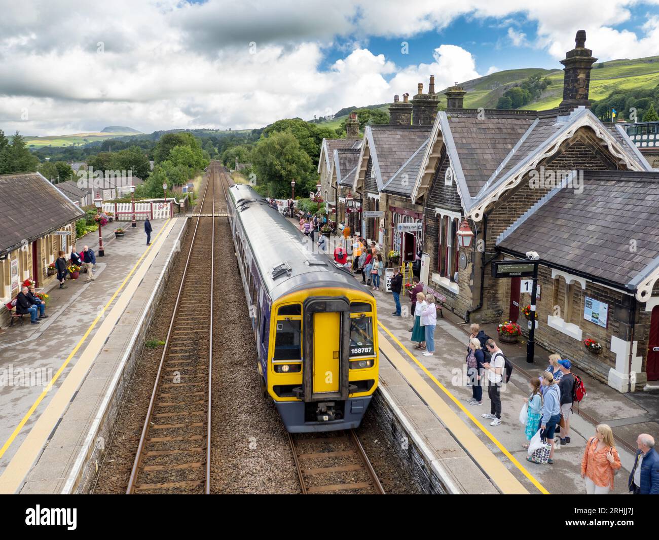 Passengers on the platform at Settle Station on the Settle-Carlisle ...