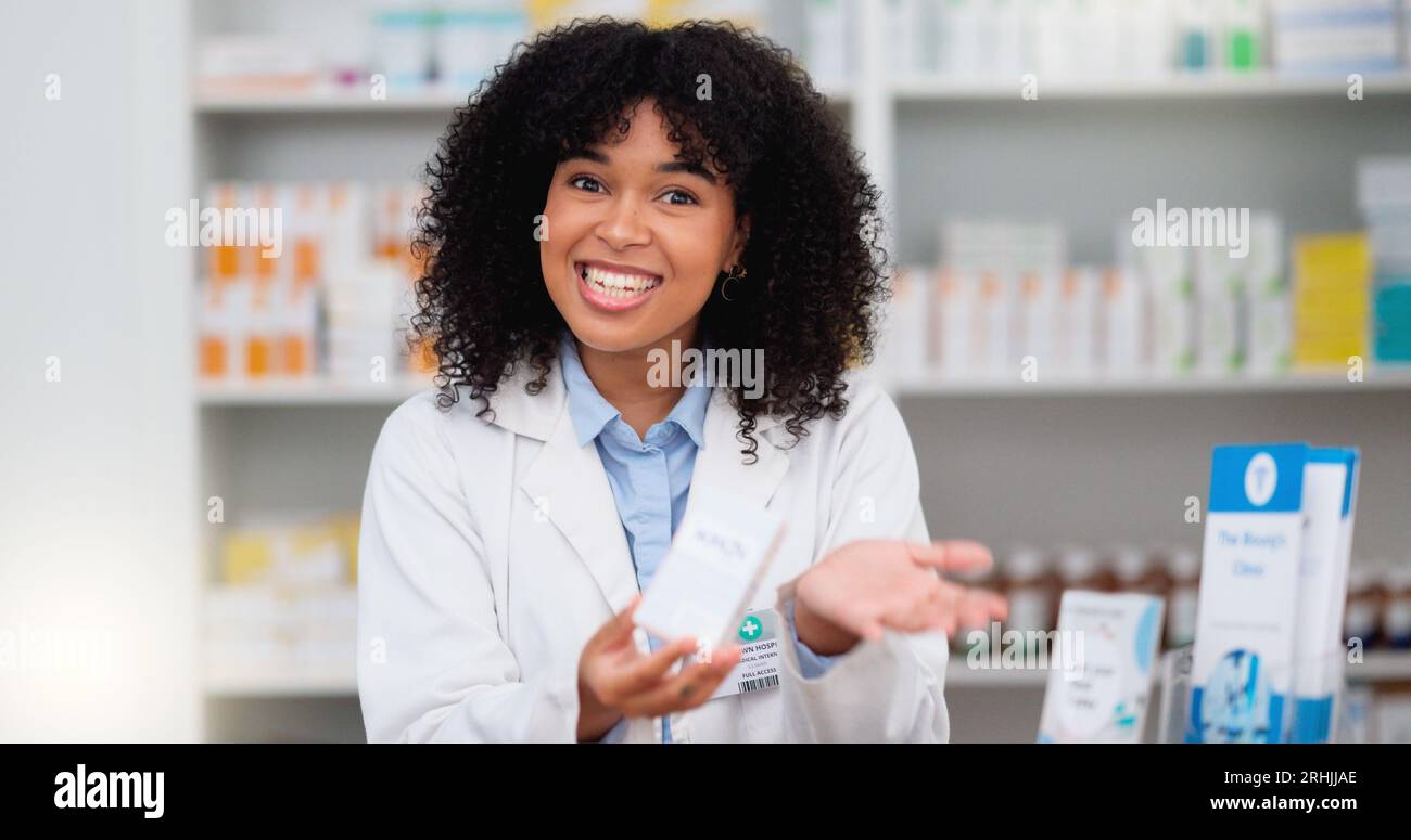 Friendly young african american pharmacist hi-res stock photography and ...