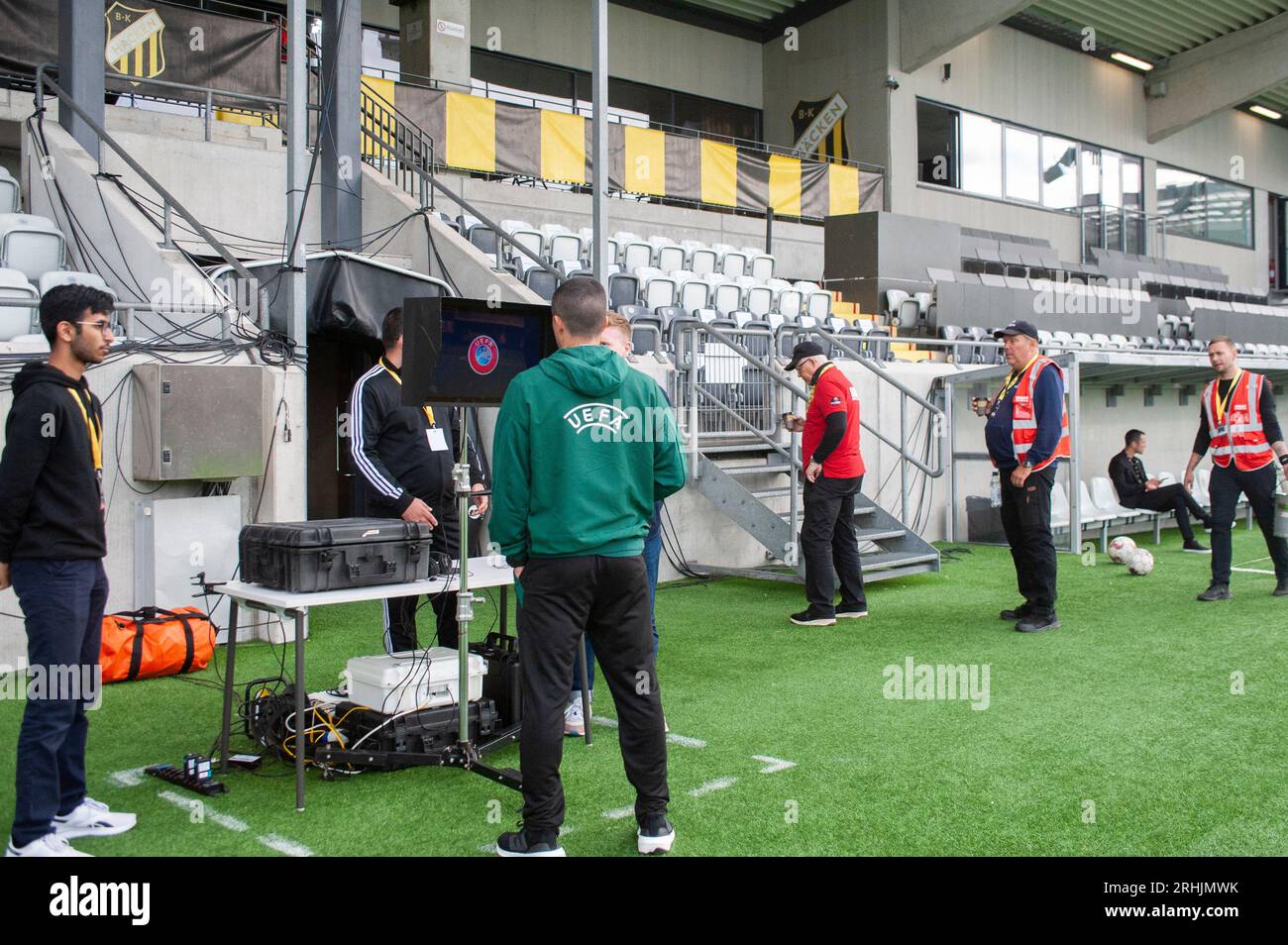 Var screen hi-res stock photography and images - Alamy