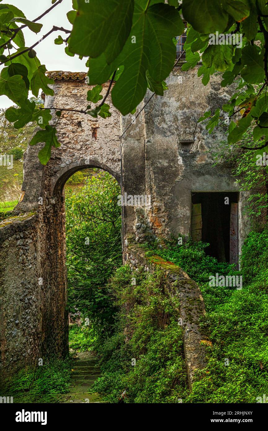 Prezza italy hi-res stock photography and images - Alamy