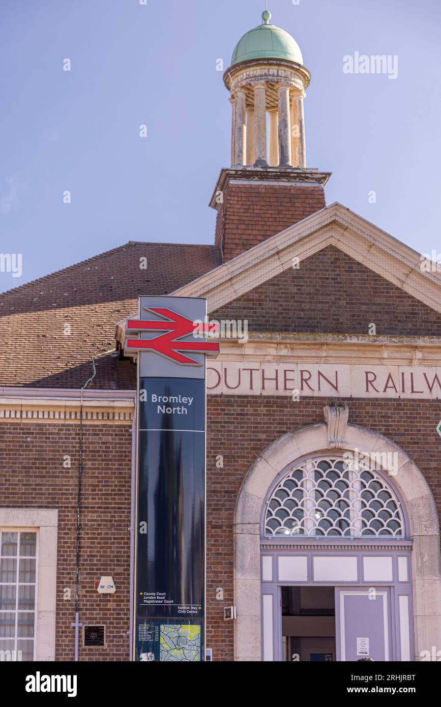 Langley park mansion hi-res stock photography and images - Alamy