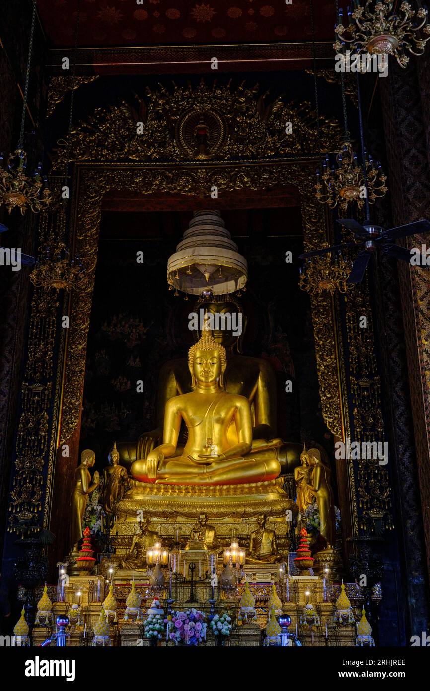 Thailand, Bangkok, Wat Ratchabophit temple, funerary complex housing ...