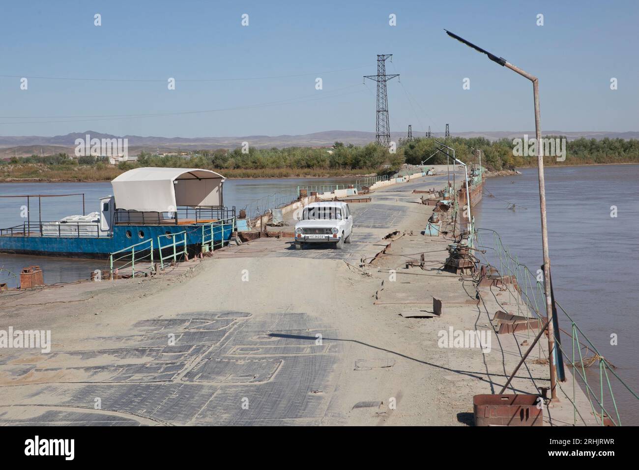 Pontoon bridge over the Amu Darya river near Gyuar Kala, Uzbekistan ...