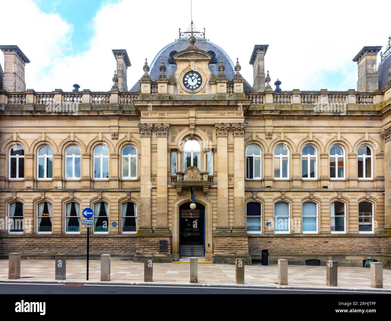 Front exterior view of Wolverhampton Magistrates Court on North Street ...