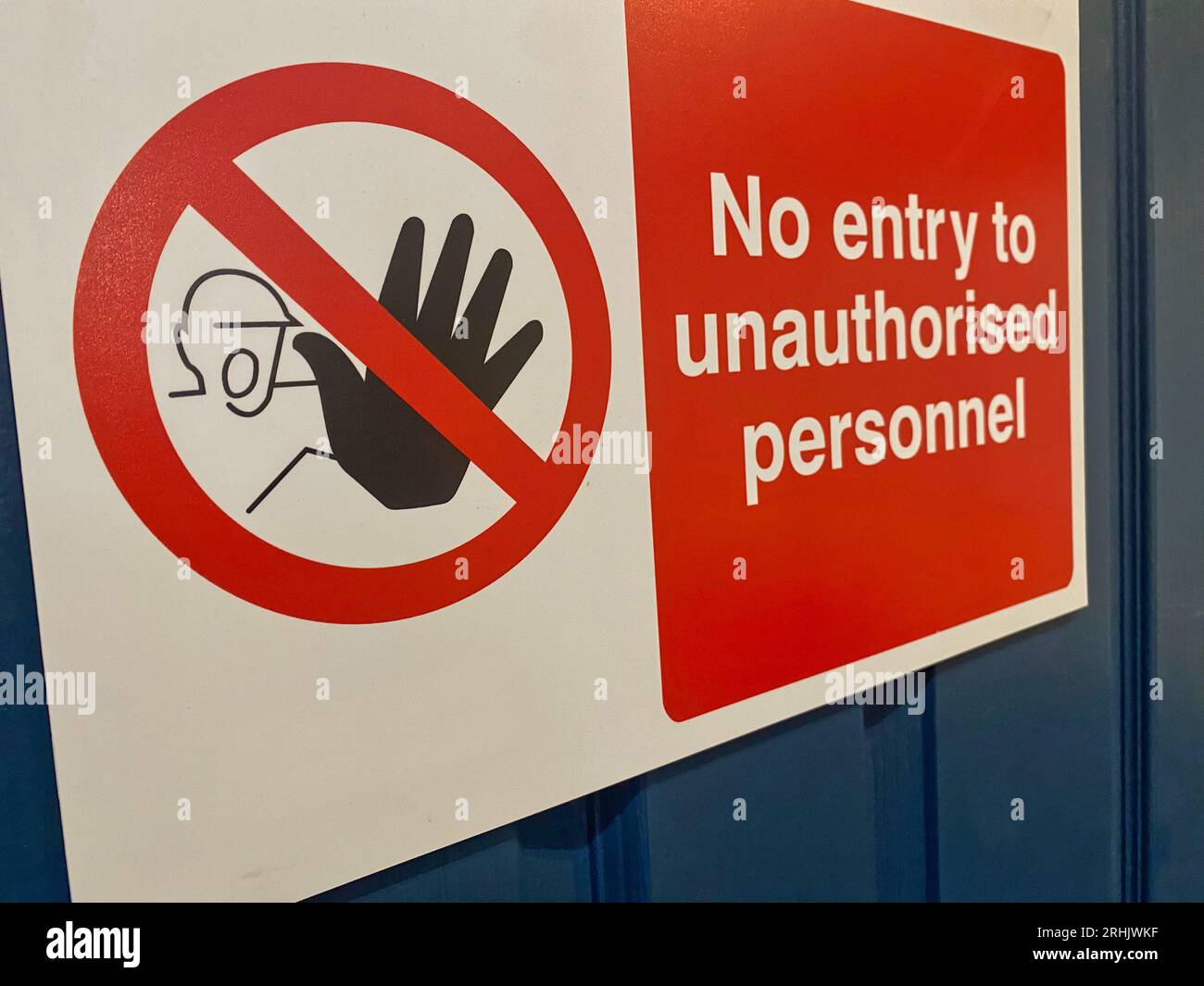 Entry signage sign hi-res stock photography and images - Alamy