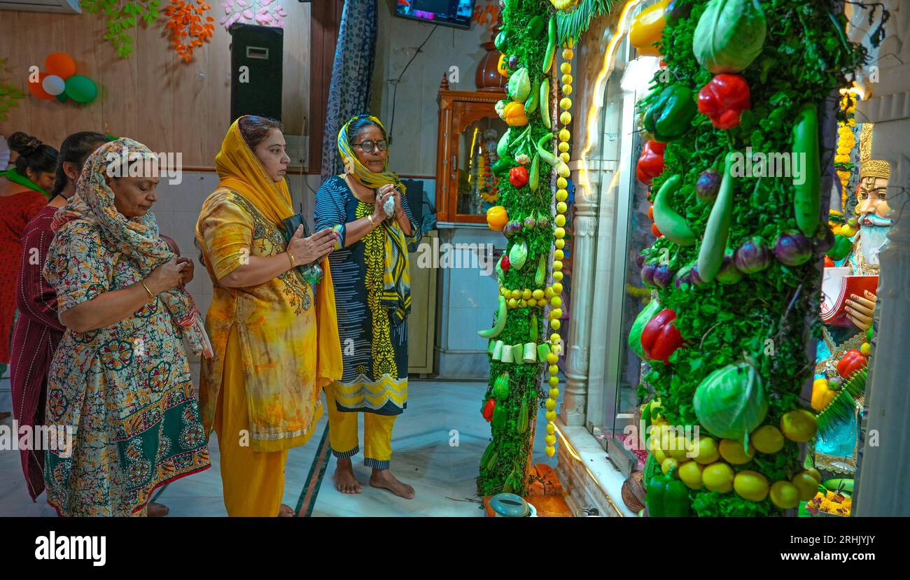 Jhulelal hi-res stock photography and images - Alamy