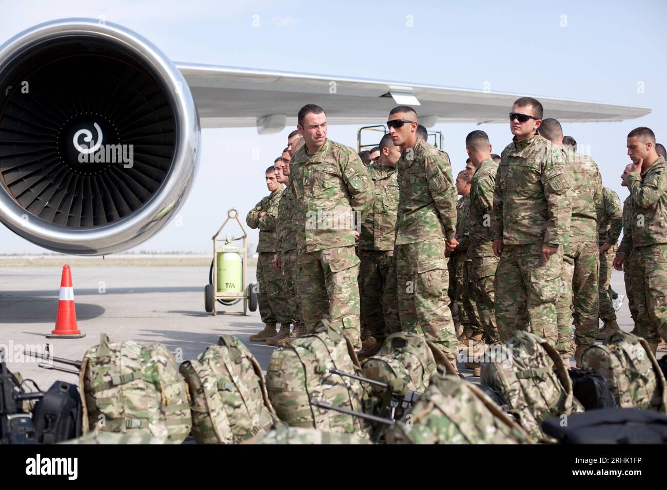 Georgian soldiers deply to Afghanistan through the U.S. airbase at ...