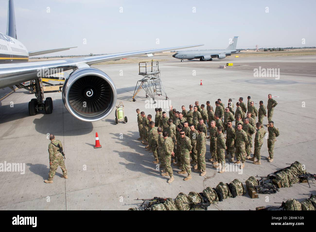 Georgian soldiers deply to Afghanistan through the U.S. airbase at ...