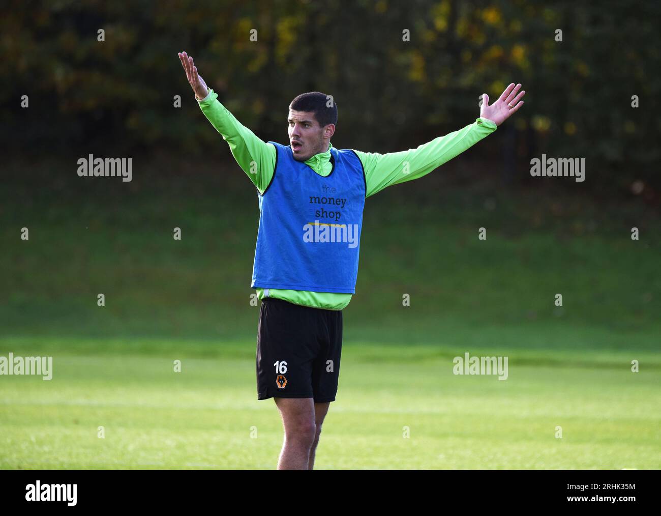 Wolverhampton Wanderers Conor Coady first training with new head coach ...