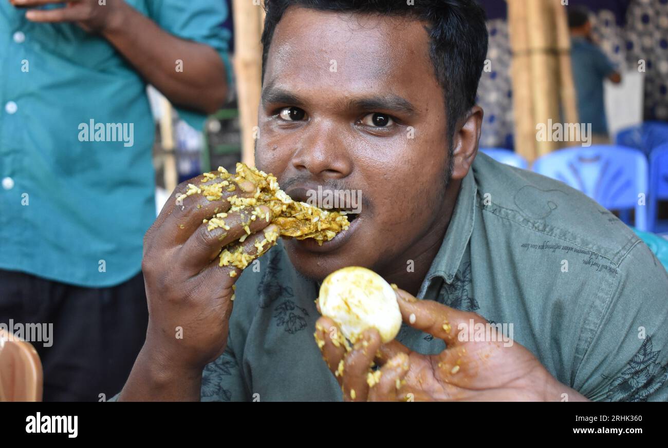 Rohingya cooking hi-res stock photography and images - Alamy