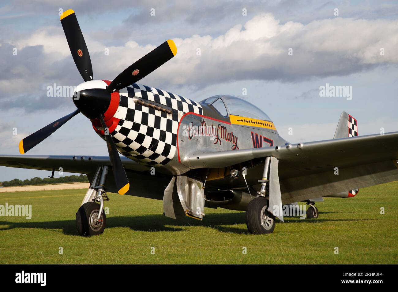 A world war two P-15 Mustang fighter plane on Duxford on static display ...