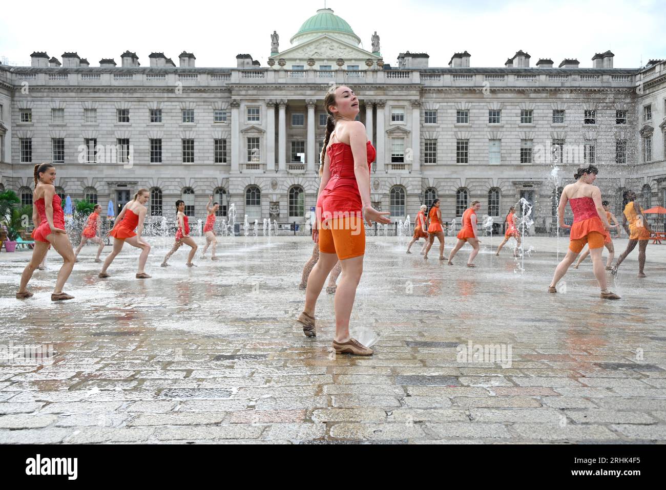 Dancers from Shobana Jeyasingh Dance rehearsing Counterpoint in the ...