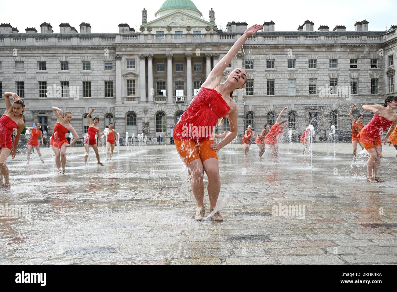 Dancers from Shobana Jeyasingh Dance rehearsing Counterpoint in the ...