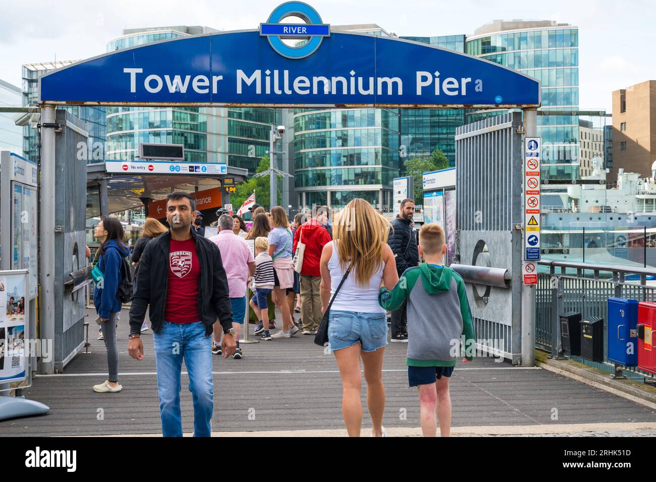 People entering and leaving Tower Millennium Pier. London, England, UK ...